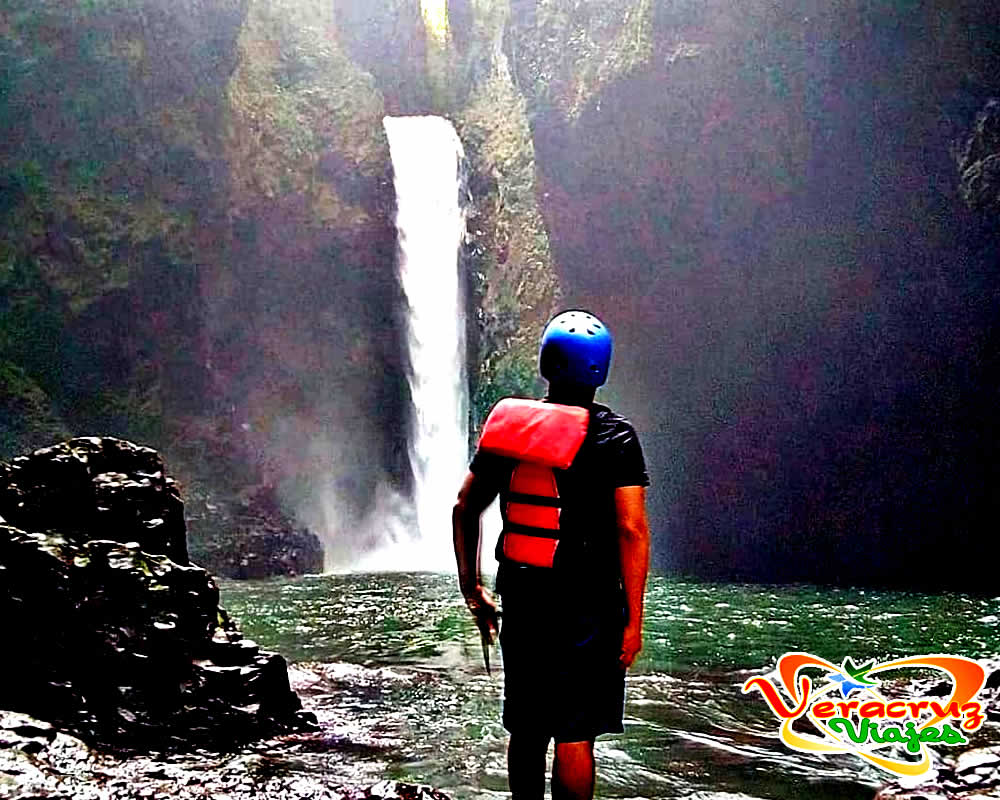 Veracruz Viajes - Descenso En El Rio Filobobos / Rafting Rio Filobobos ...